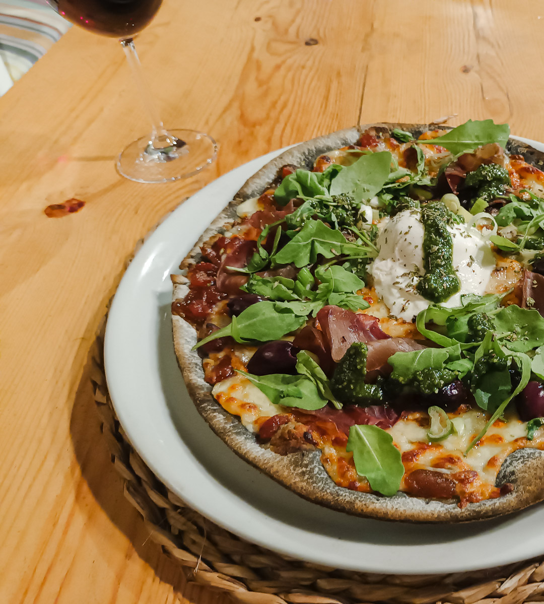 Artisan pizza and local wine. Perfect pairing | TraveltoZero